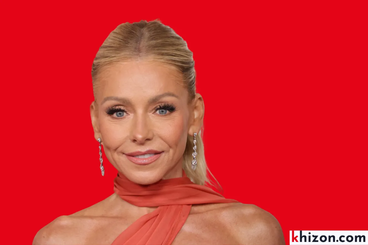 Kelly Ripa: Life, Fashion, Beauty & Family Insights